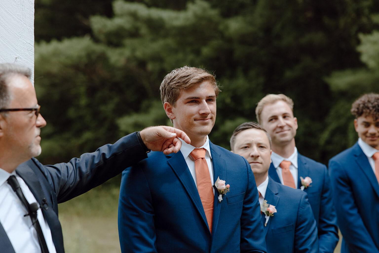 Round Barn Farm Wedding - Minnesota Wedding Photographer